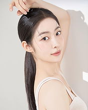 Song Ji-woo pictures and photos