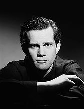 Daniel Massey pictures and photos