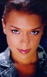 Diahnna Nicole Baxter pictures and photos