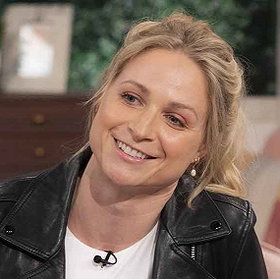 Niamh Algar