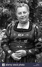 Maria Singer pictures and photos