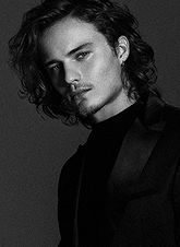 Justin Barnhill pictures and photos