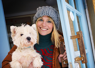 Eva Kela pictures and photos