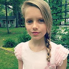 Elizabeth Hiley pictures and photos