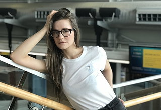 Stephanie Van Dyck pictures and photos