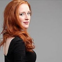 Iona Bain pictures and photos