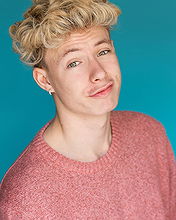 Mackenzie Sol Williamson pictures and photos