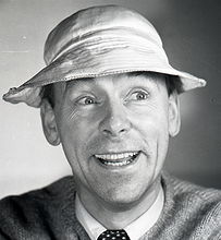 Nils Poppe pictures and photos