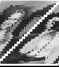 Ann Elder pictures and photos