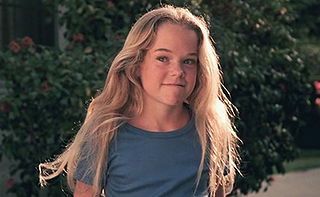 Elizabeth Hoy pictures and photos