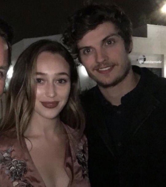 Picture of Chloe Bennet