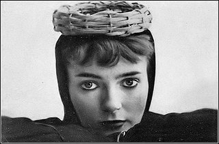 Doe Avedon pictures and photos