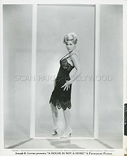 Sandra Grant pictures and photos