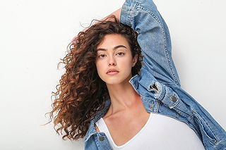 Kiana Davis pictures and photos