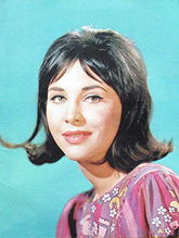 Holly McIntire pictures and photos