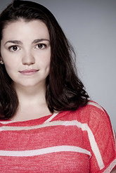 Seline Hizli pictures and photos