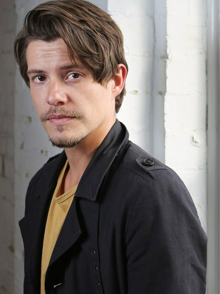 Picture of Xavier Samuel
