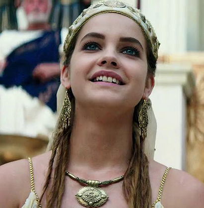 Barbara Palvin Antimache