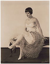 Mona Ray pictures and photos