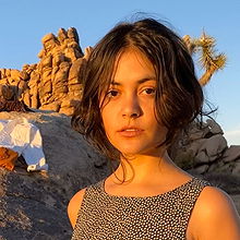 Blu Hunt pictures and photos