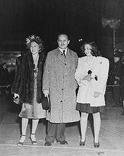 Virginia Fox pictures and photos