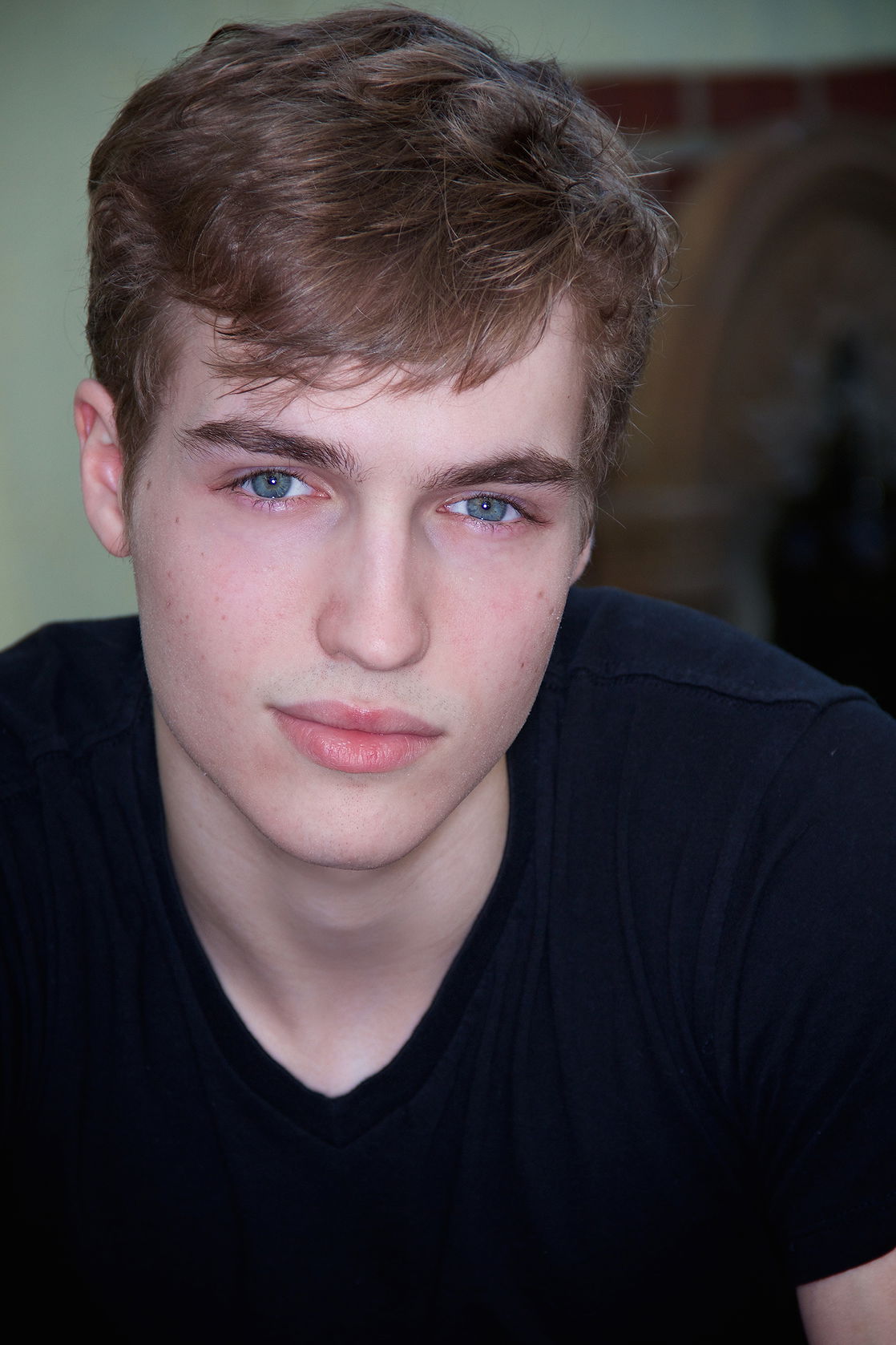 Trevor Stines image