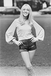 Sally Carr pictures and photos