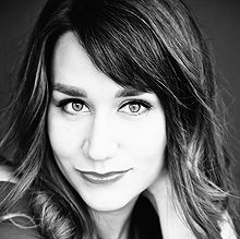 Elizabeth Zharoff pictures and photos