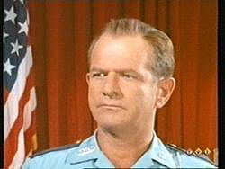 Alan Hewitt pictures and photos