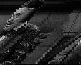 Frederick Kerr pictures and photos