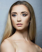 Ella Starbuck pictures and photos