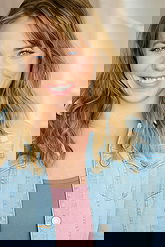 Anja Akstin pictures and photos