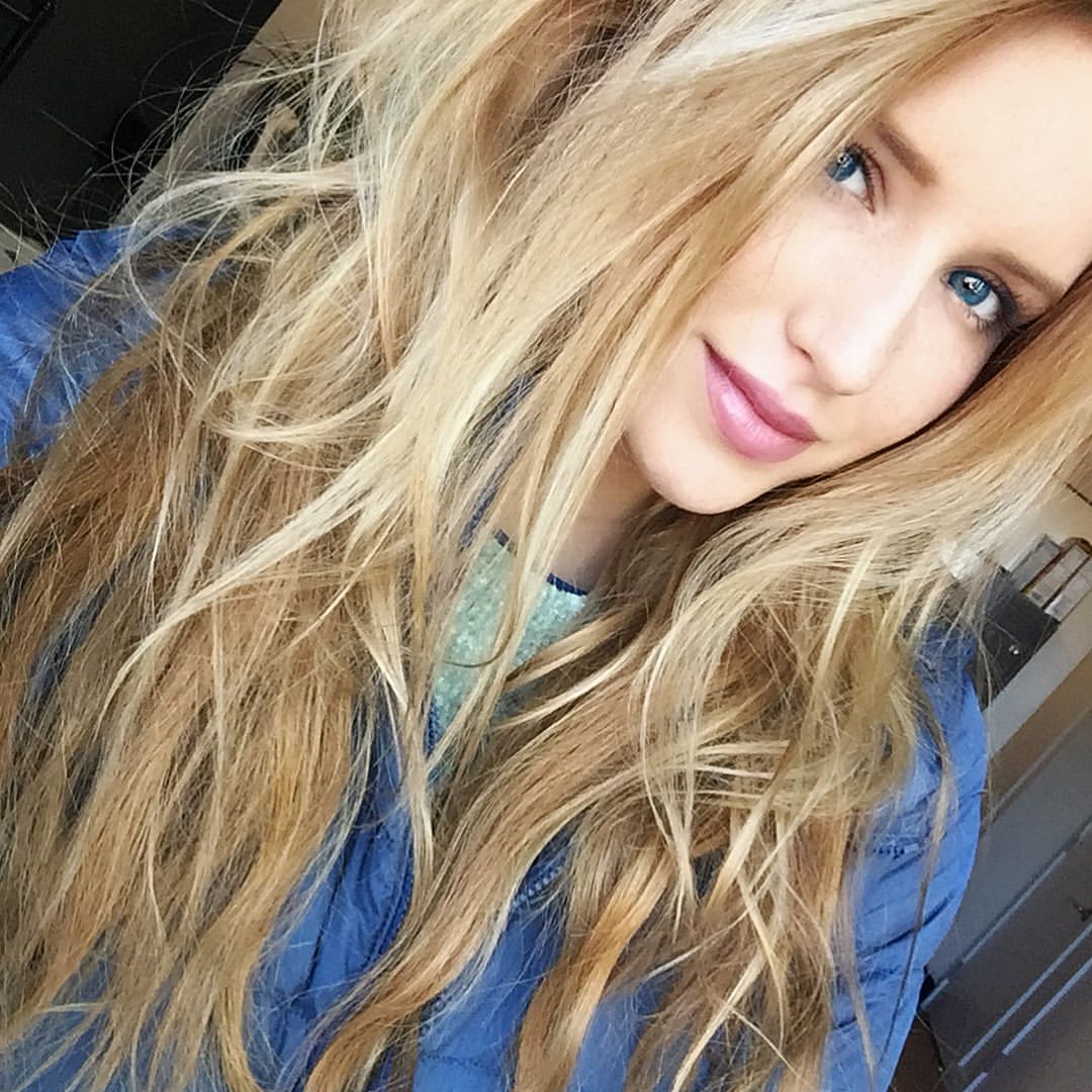 Picture of Isabela Moner