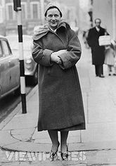 Phyllis Dixey pictures and photos