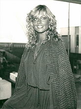 Mary Stavin pictures and photos