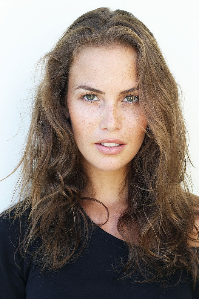 Veronica Assis image