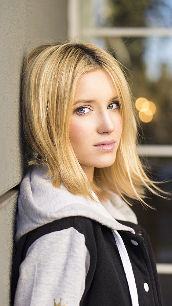 Picture of Elaine Carlin