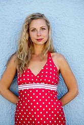 Esther Kuhn pictures and photos