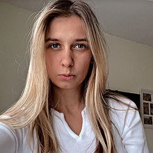 Alice Abrahams pictures and photos