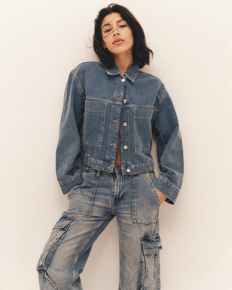 Picture of Alexandra Colton