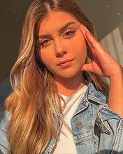 Alice Delgado pictures and photos