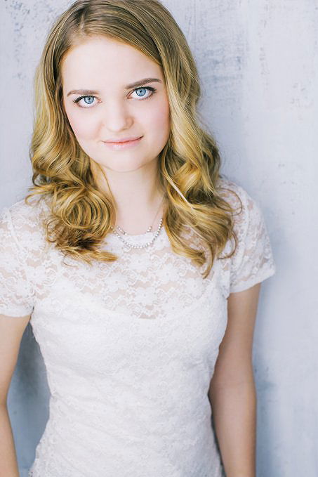 Picture of Laine MacNeil