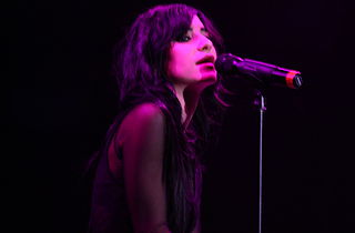 Lisa Origliasso pictures and photos