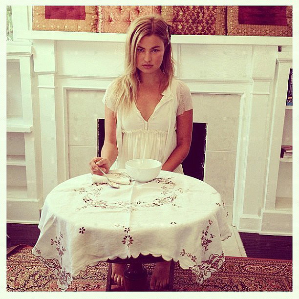 Jennifer Akerman image