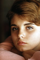Victoria Vetri pictures and photos
