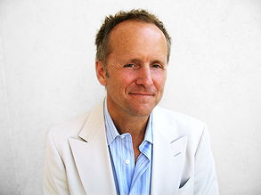 Cameron Thor pictures and photos