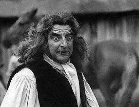 Hugh Griffith pictures and photos