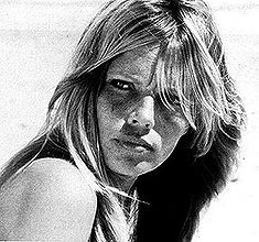 Marta Kristen pictures and photos