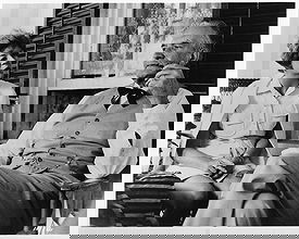 Lynn Carlin pictures and photos