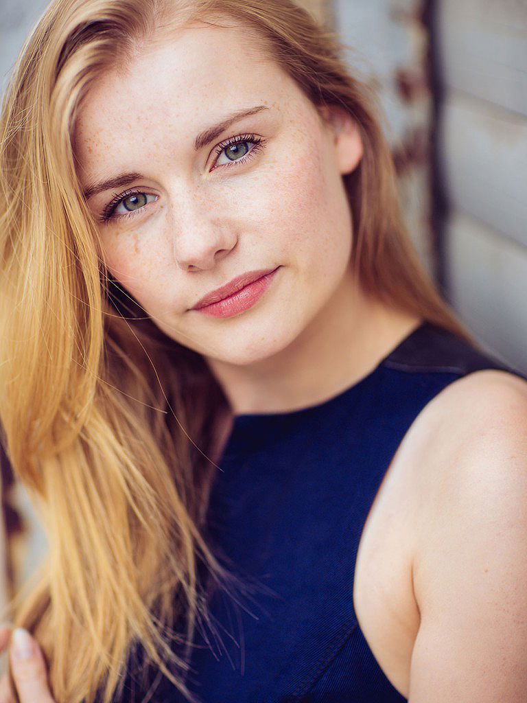 Picture of Anna Hausburg